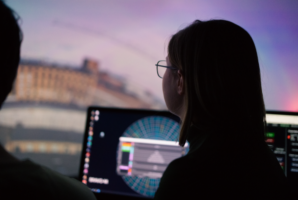 Medieteknik och AI lockade Emma till Norrköping | Visualiseringscenter C